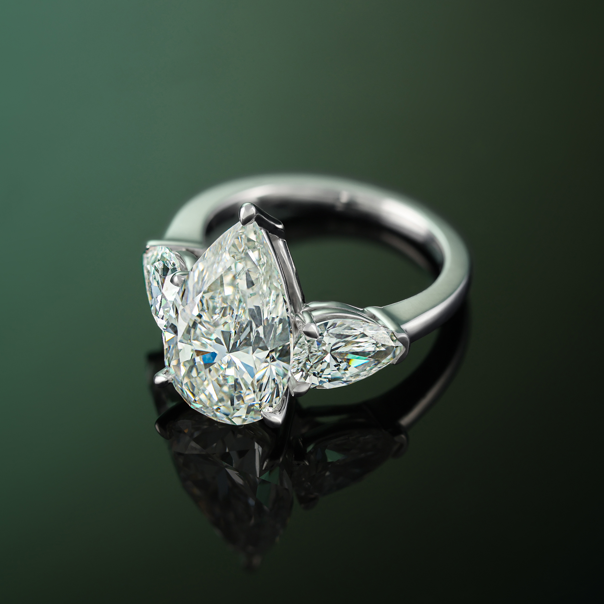 Milan Ring - Grownbrilliance