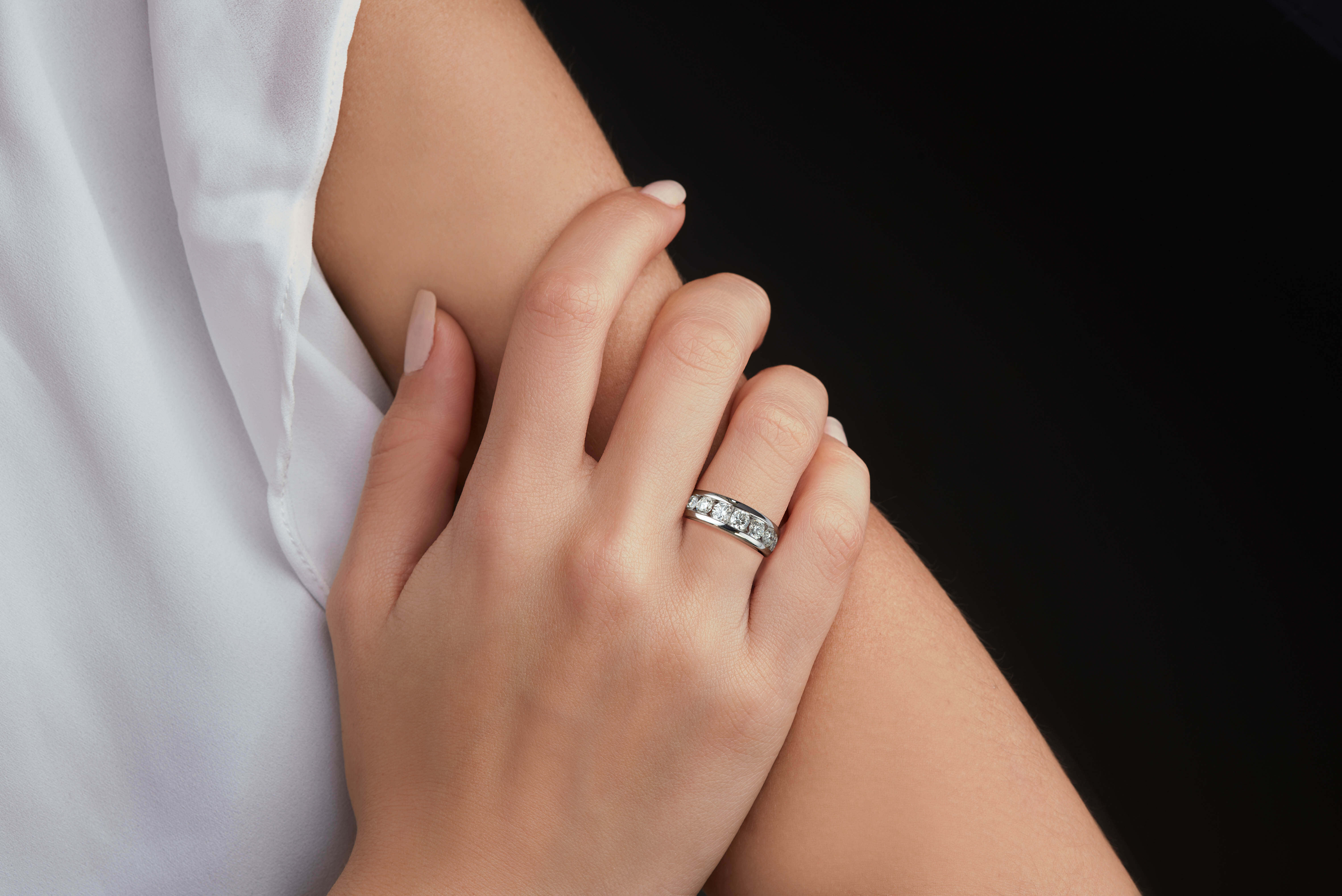 2 ctw Round Lab Grown Diamond Mens Channel Set Wedding Band ...